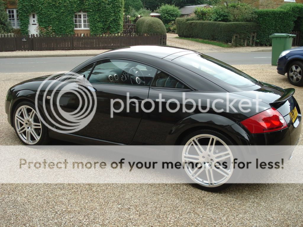 Pics of 18" New RS4 wheels on TT ? | Audi TT Forum