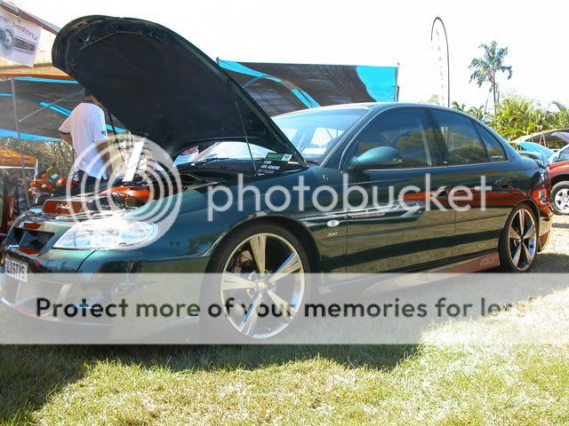 5 x Genuine HSV VX GTS wheels and tyres